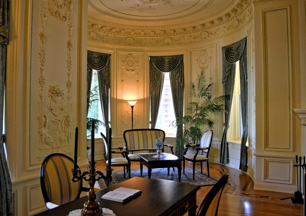 The Tragic Story of the Boldt Castle | TravelBox - Global Trip Activity ...