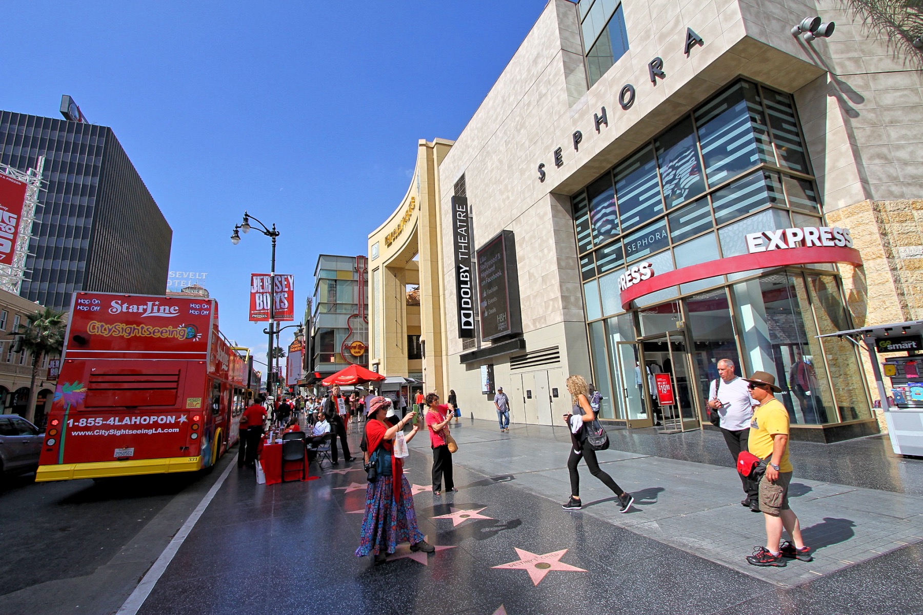 Hollywood Walk of Fame | TravelBox - Global Trip Activity Planner