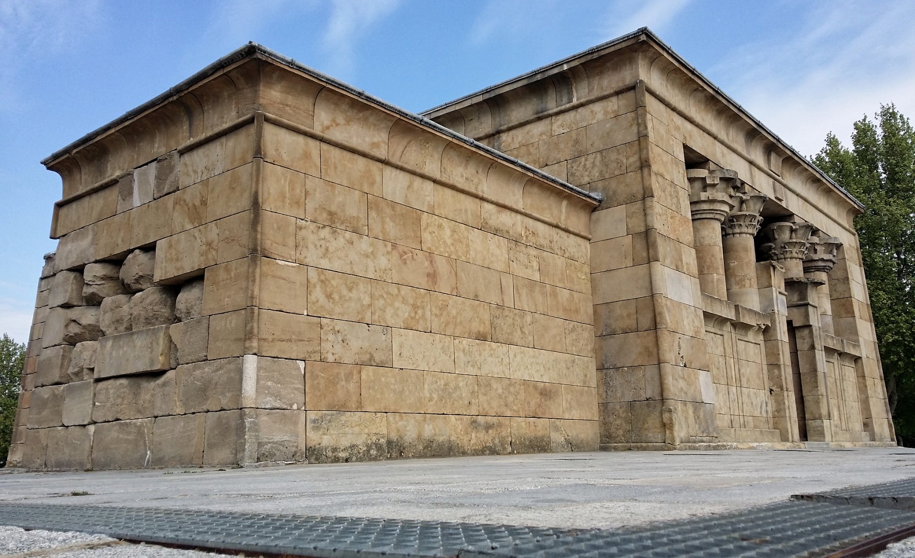 Templo de Debod | TravelBox - Global Trip Activity Planner