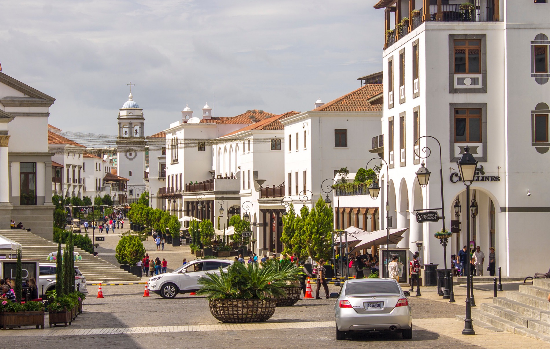 Paseo Cayalá | TravelBox - Global Trip Activity Planner