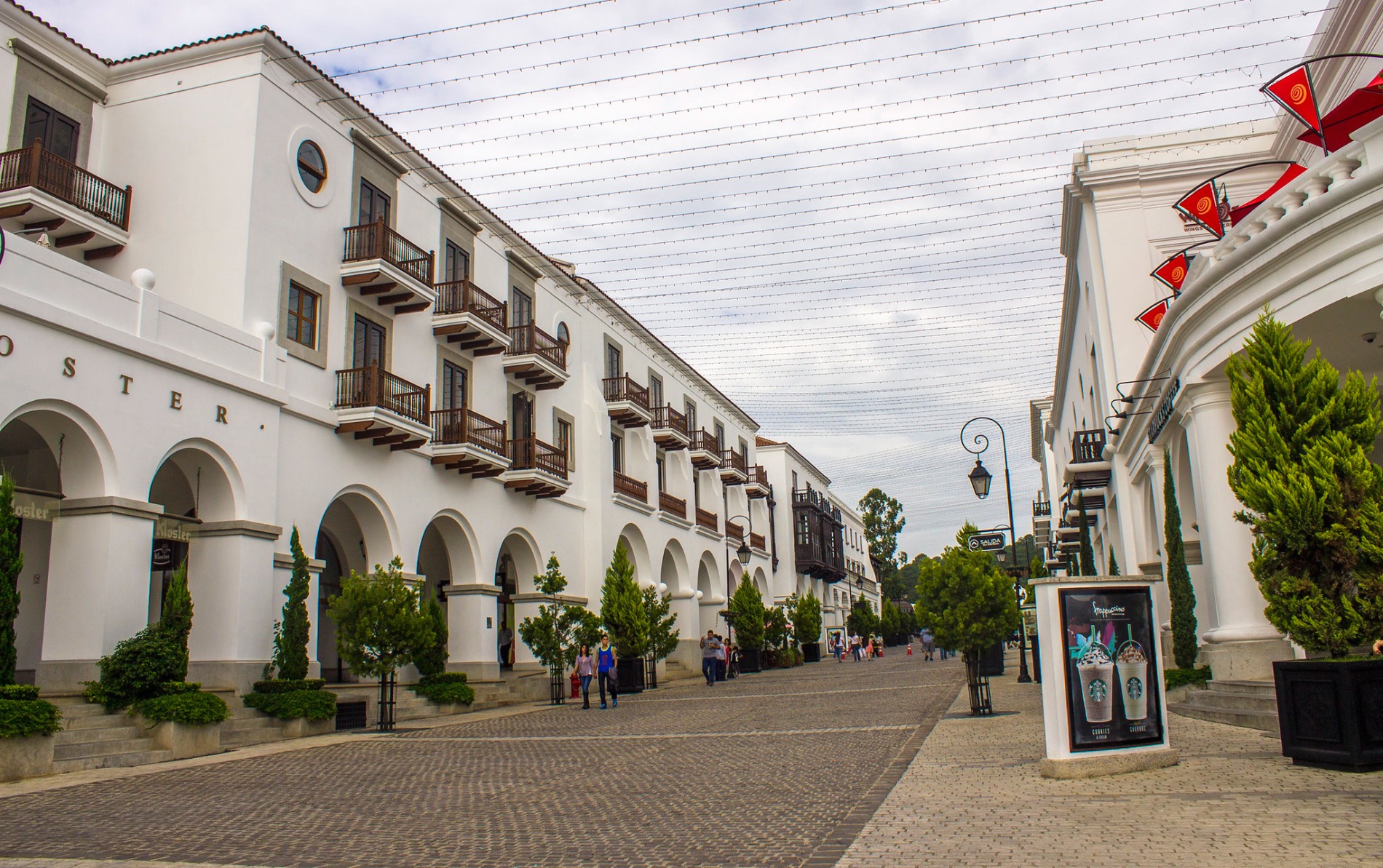 Paseo Cayalá | TravelBox - Global Trip Activity Planner