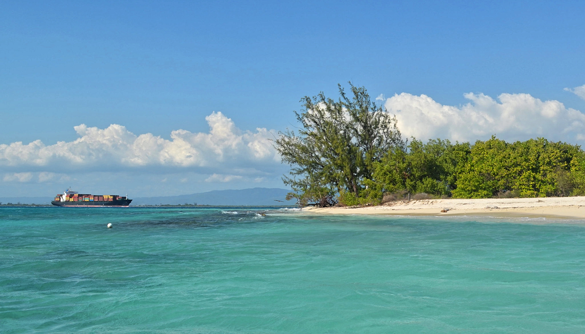 Lime Cay Beach | TravelBox - Global Trip Activity Planner