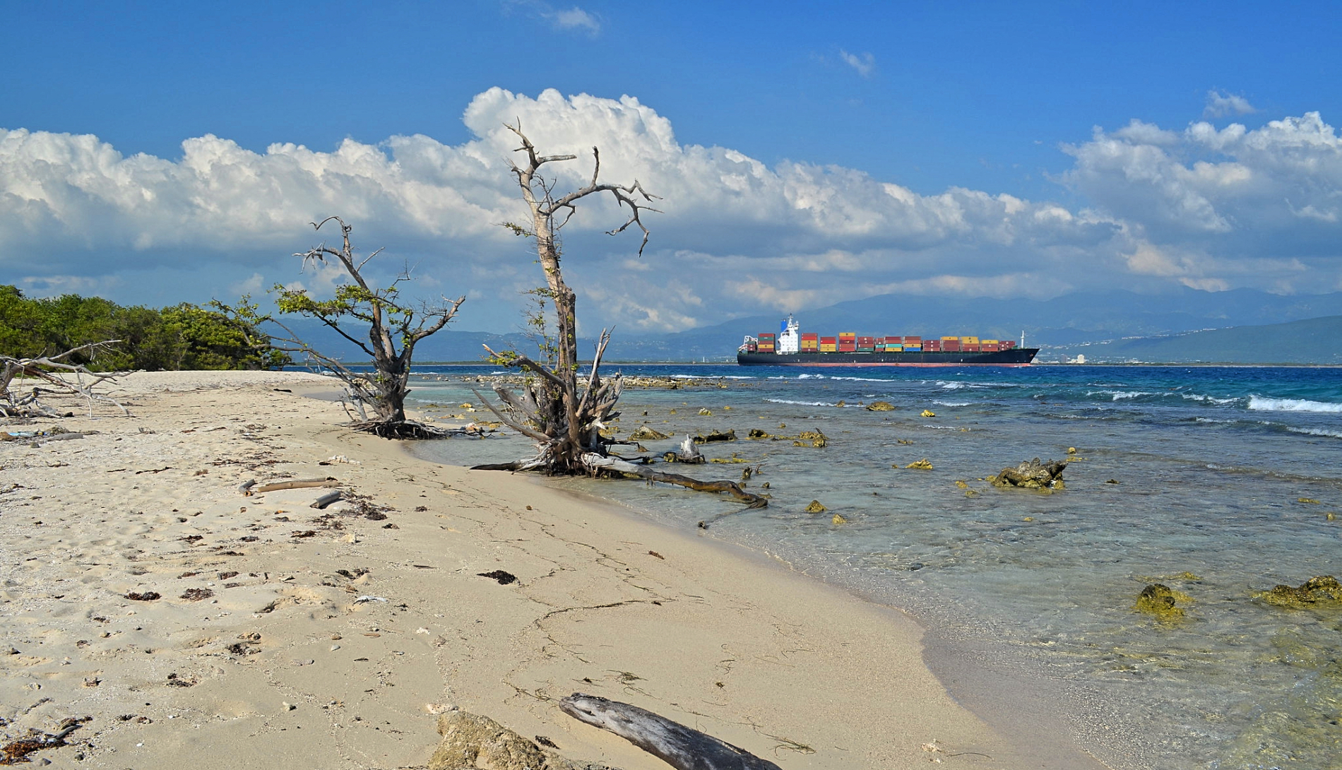 Lime Cay Beach | TravelBox - Global Trip Activity Planner